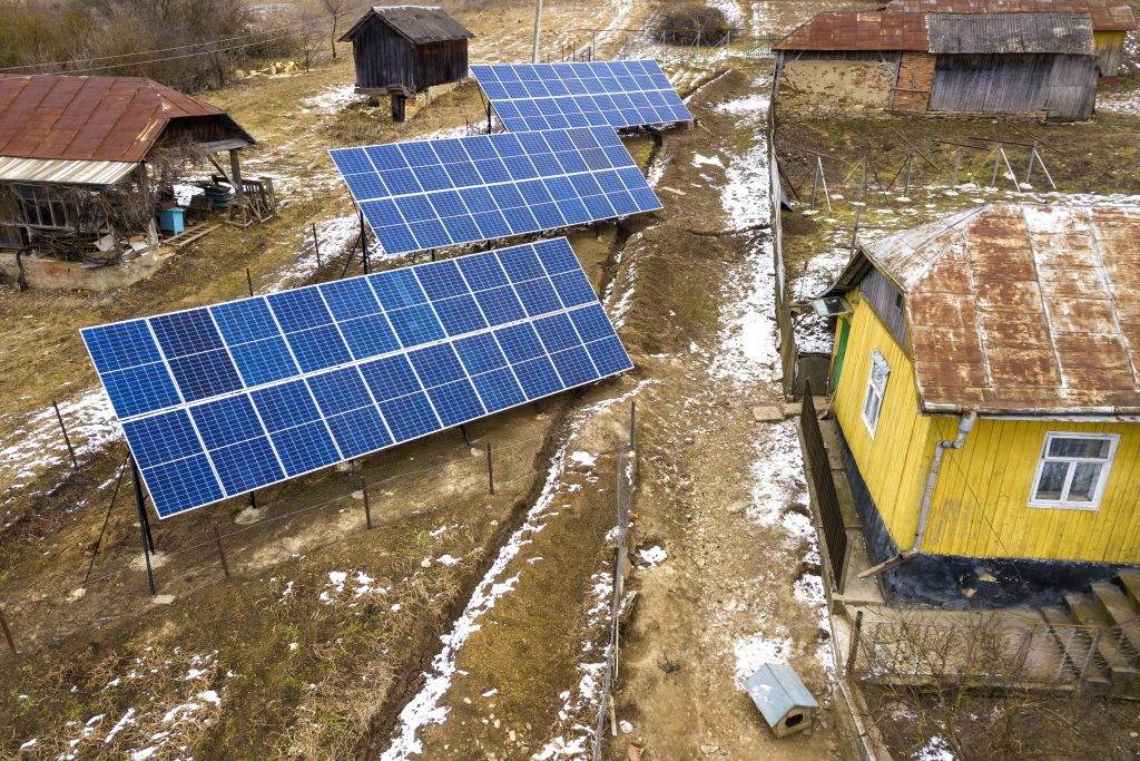 Solar Energy in Developing Countries: Empowering Off-Grid Communities ...