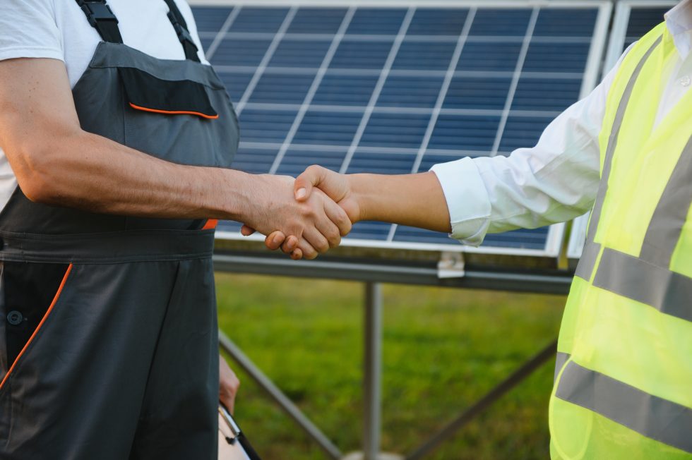 Local Solar Companies vs. National Providers: What’s Best for Your Home ...